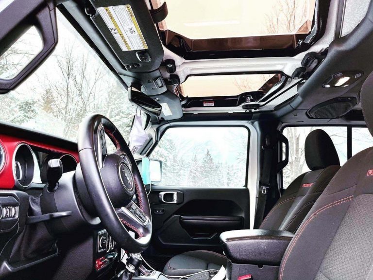 Let in the outdoors- Sunroofs for the Jeep Wrangler and Gladiator ...