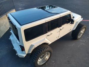 Let in the outdoors- Sunroofs for the Jeep Wrangler and Gladiator ...